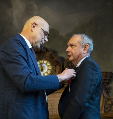 Jean-Michel Verdier, Président de l’EPHE, fait chevalier de la Légion d ...