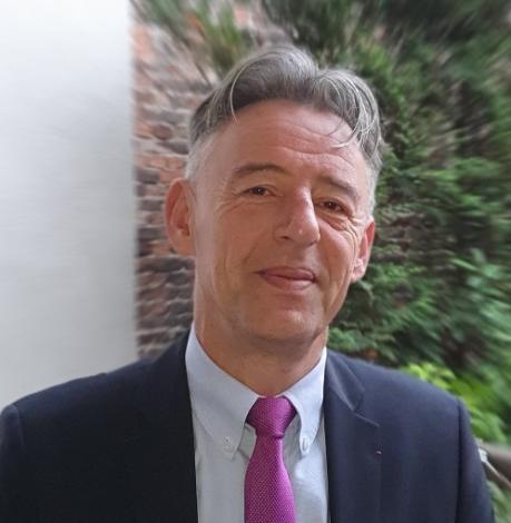 Académie des Inscriptions et Belles-Lettres. Deux directeurs d’études ...